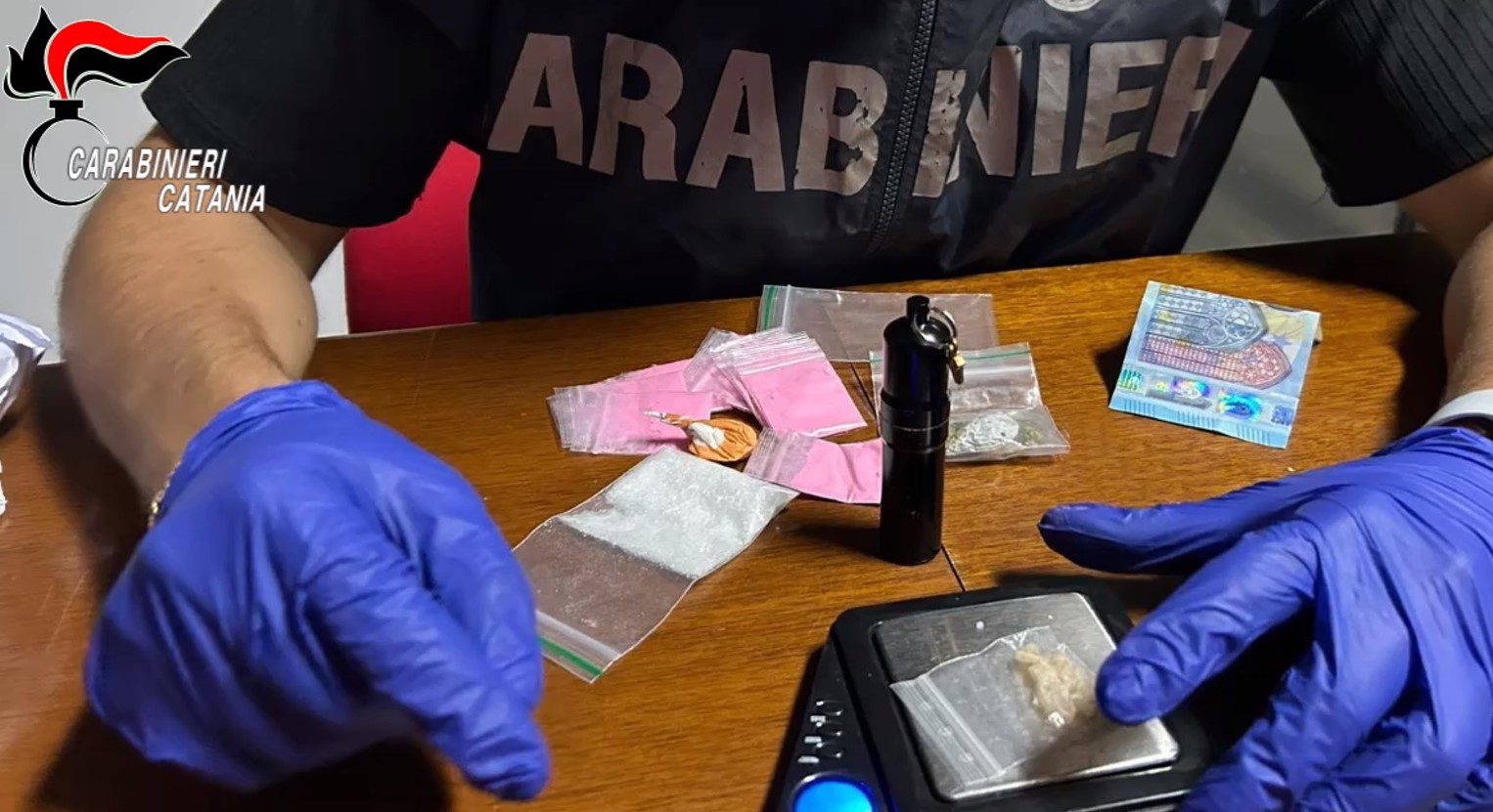 Catania, arrestati 6 pusher delle discoteche: sotto sequestro cocaina ...