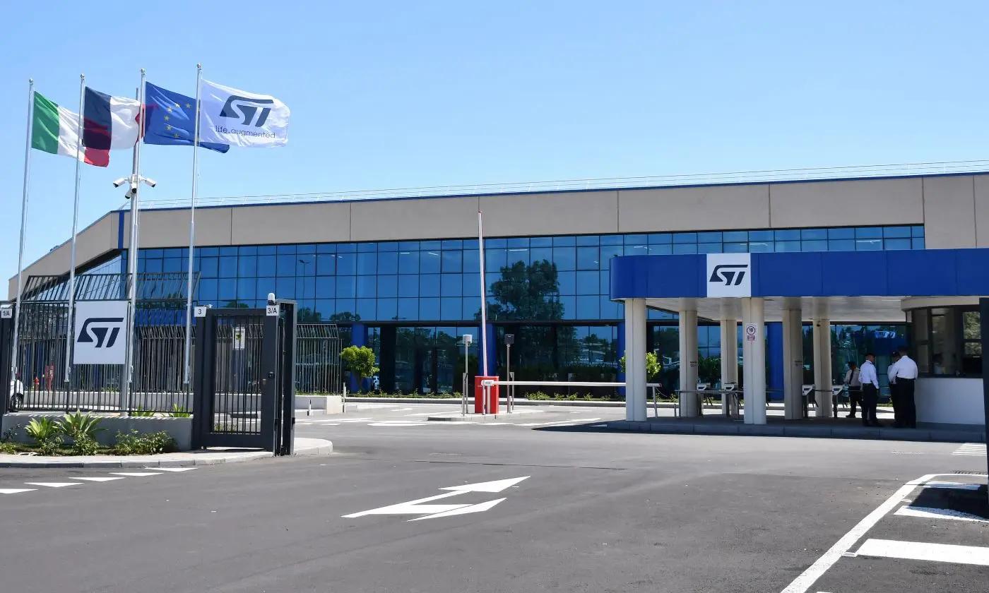 STMicroelectronics smentisce i 206 esuberi a Catania: “Solo stime sui ...